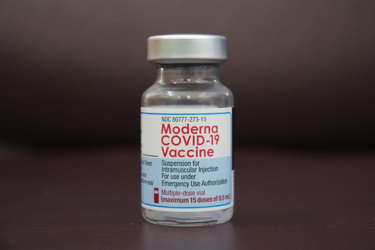 Health Canada approves Moderna’s Covid-19 vaccine booster shot